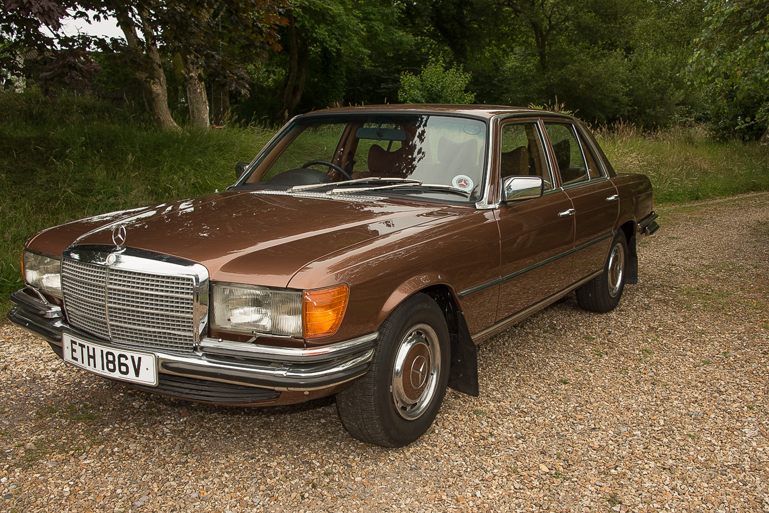 Mercedes-Benz W116 450 SE 1979 Restoration Photo Gallery • Airfield ...